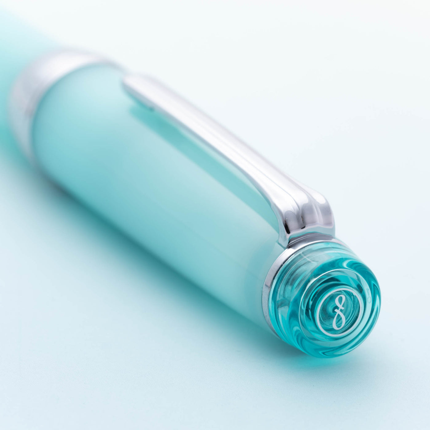 Jellyfish Aquarium Fountain Pen mio